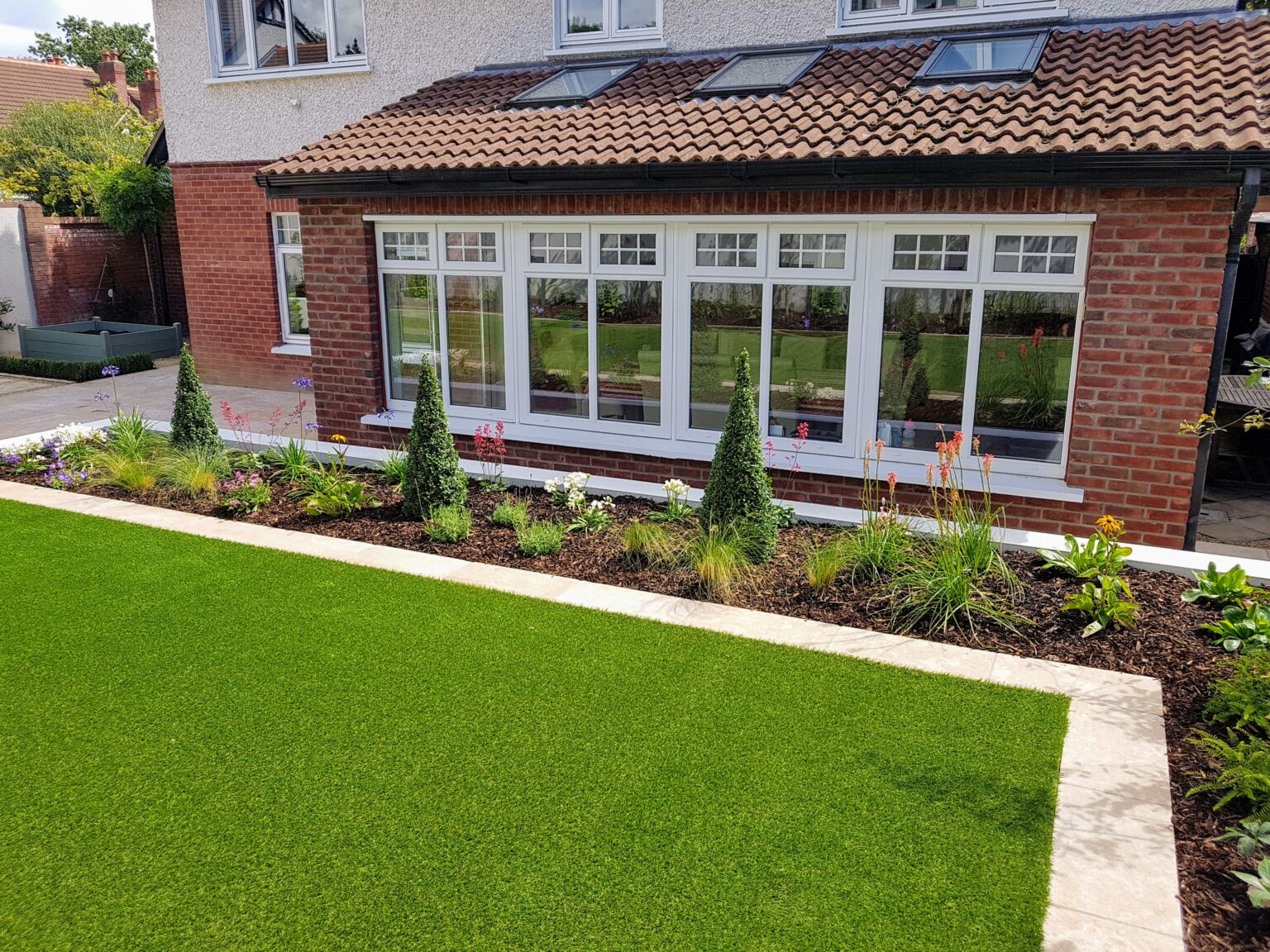 Clean, Crisp & Contemporary Garden Design in Cabinteely