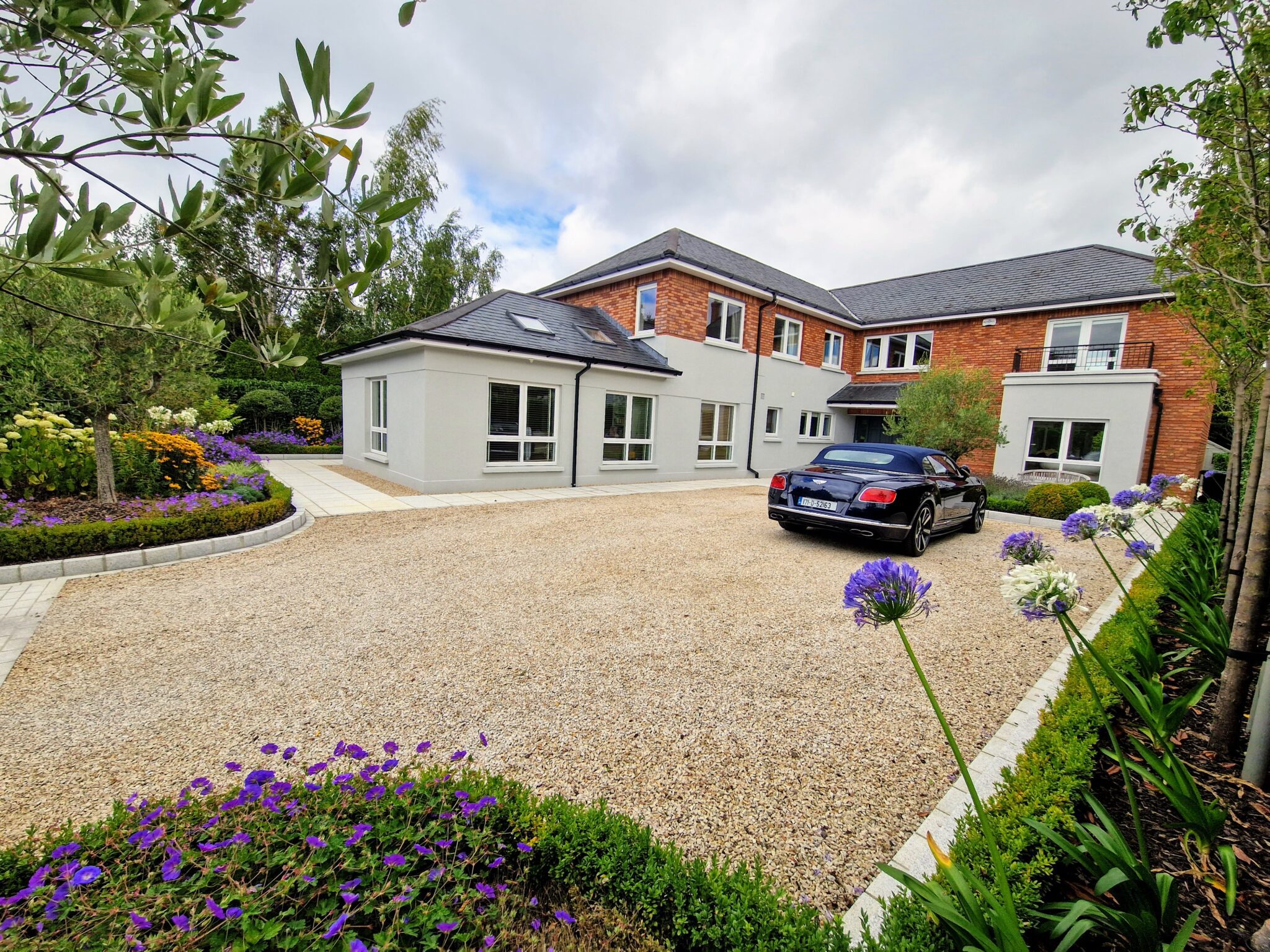 Dream Driveway & Gorgeous Gardens - Garden Design Services