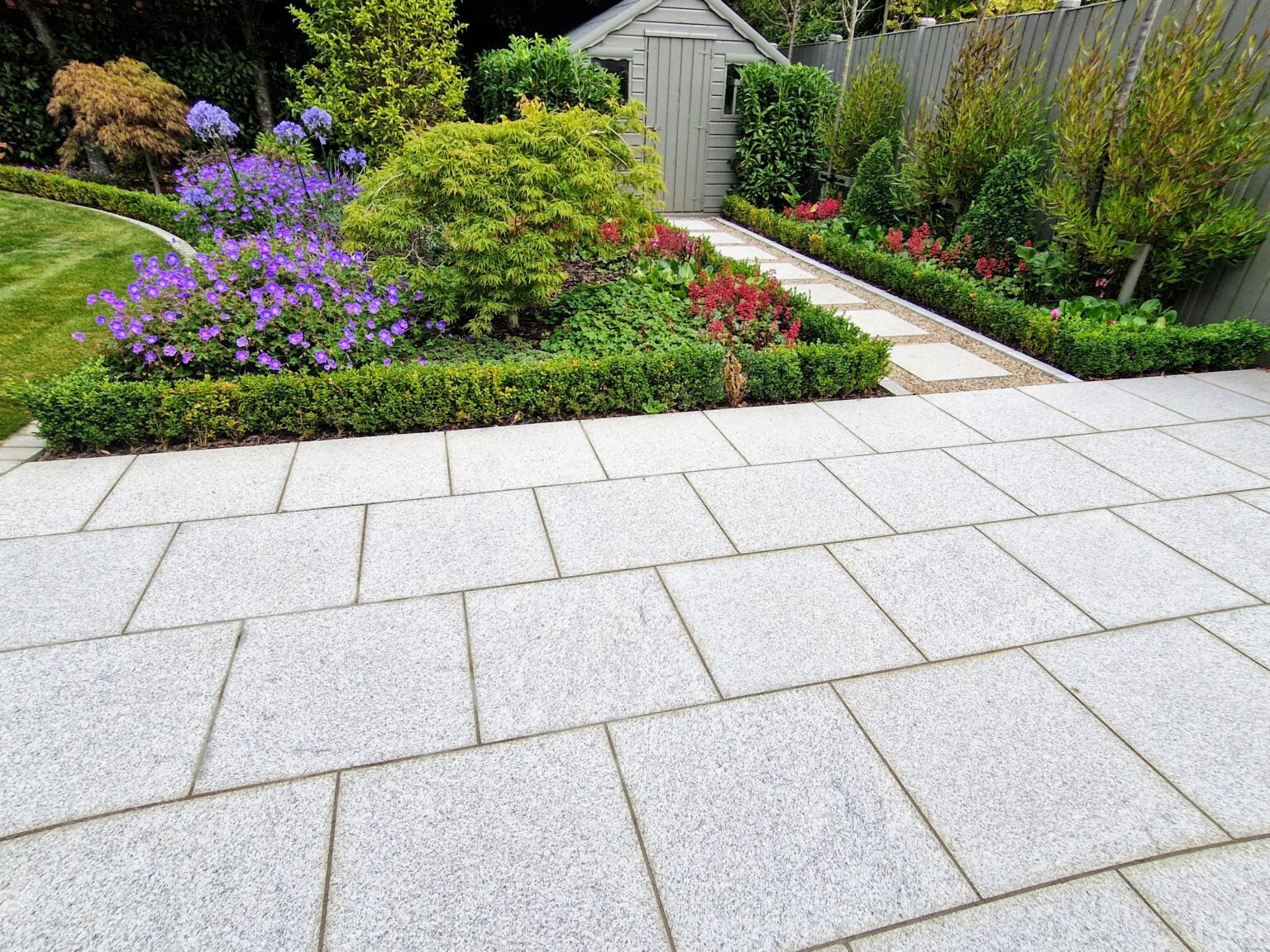 Dream Driveway & Gorgeous Gardens - Garden Design Services